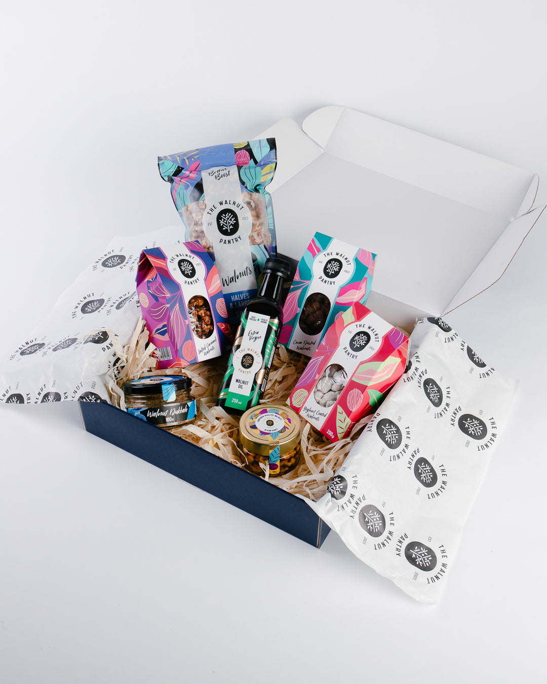 Delux Walnut Gift Hamper – Walnut Pantry